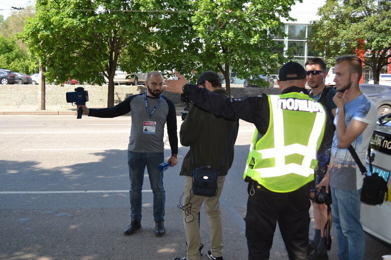 Криворожские полицейские с помощью радаров TruCam за 300 метров смогут ...